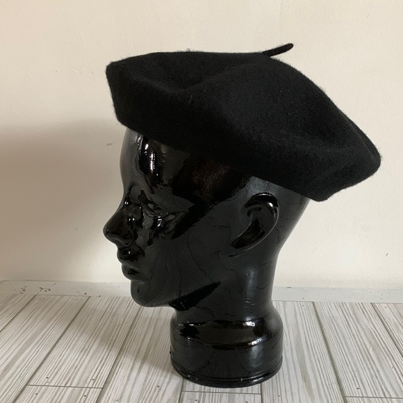 zakira | Accessories | Zakira 0 Wool Beret | Poshmark